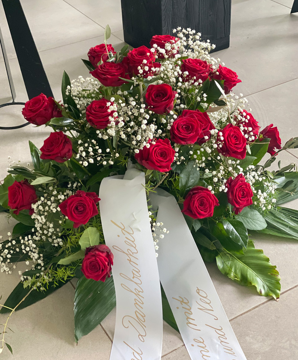 trauer & gedenken – Blumen Schönmann