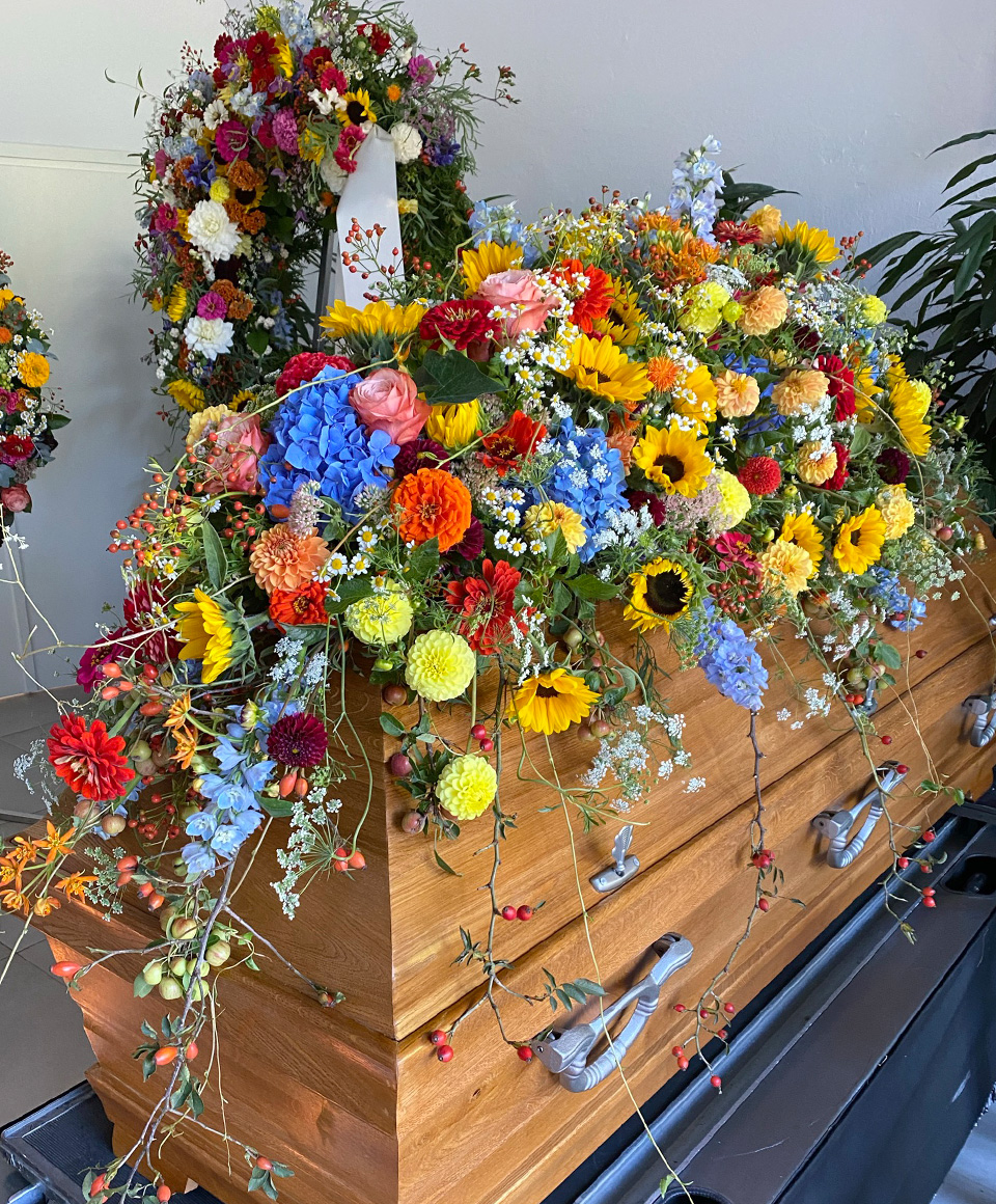 trauer & gedenken – Blumen Schönmann