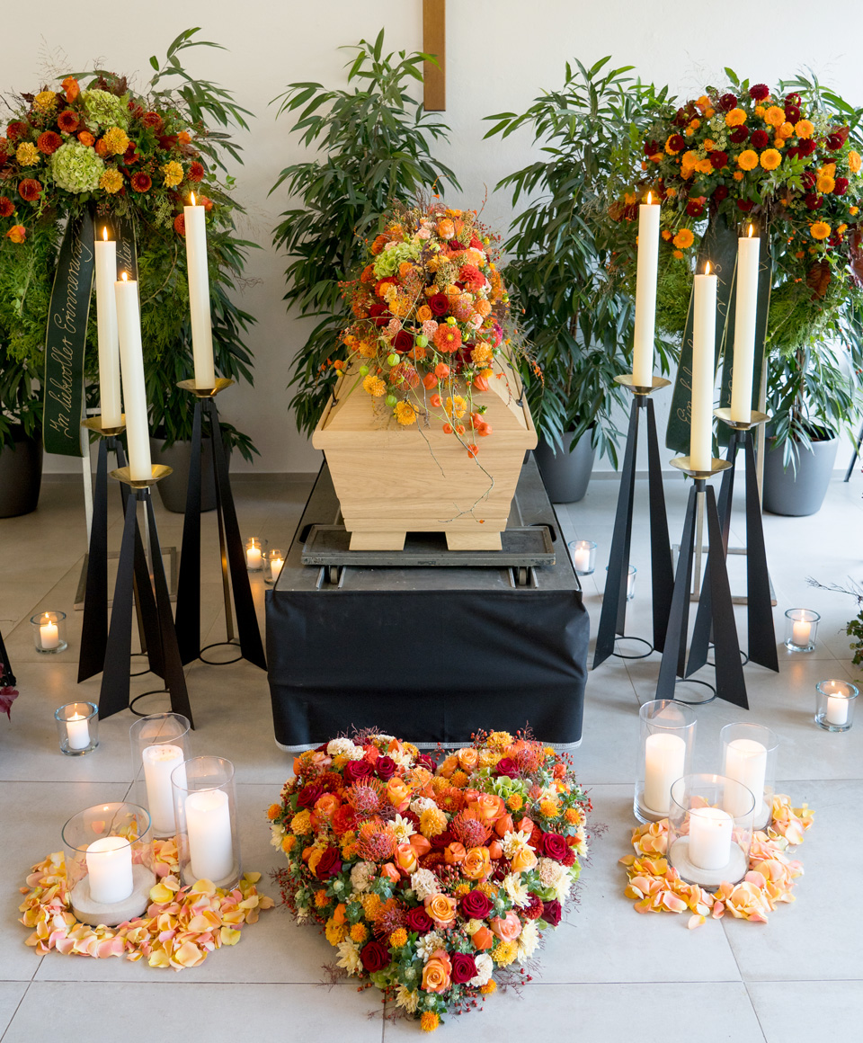 trauer & gedenken – Blumen Schönmann